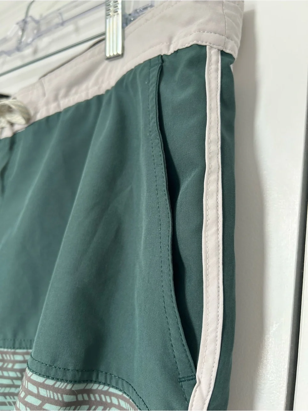 Vuori | Swim | Vuori Mens Green V Cycled Performance Cruise Board ...